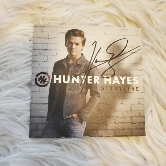 Art | Hunter Hayes Signed Cd Booklet | Poshmark